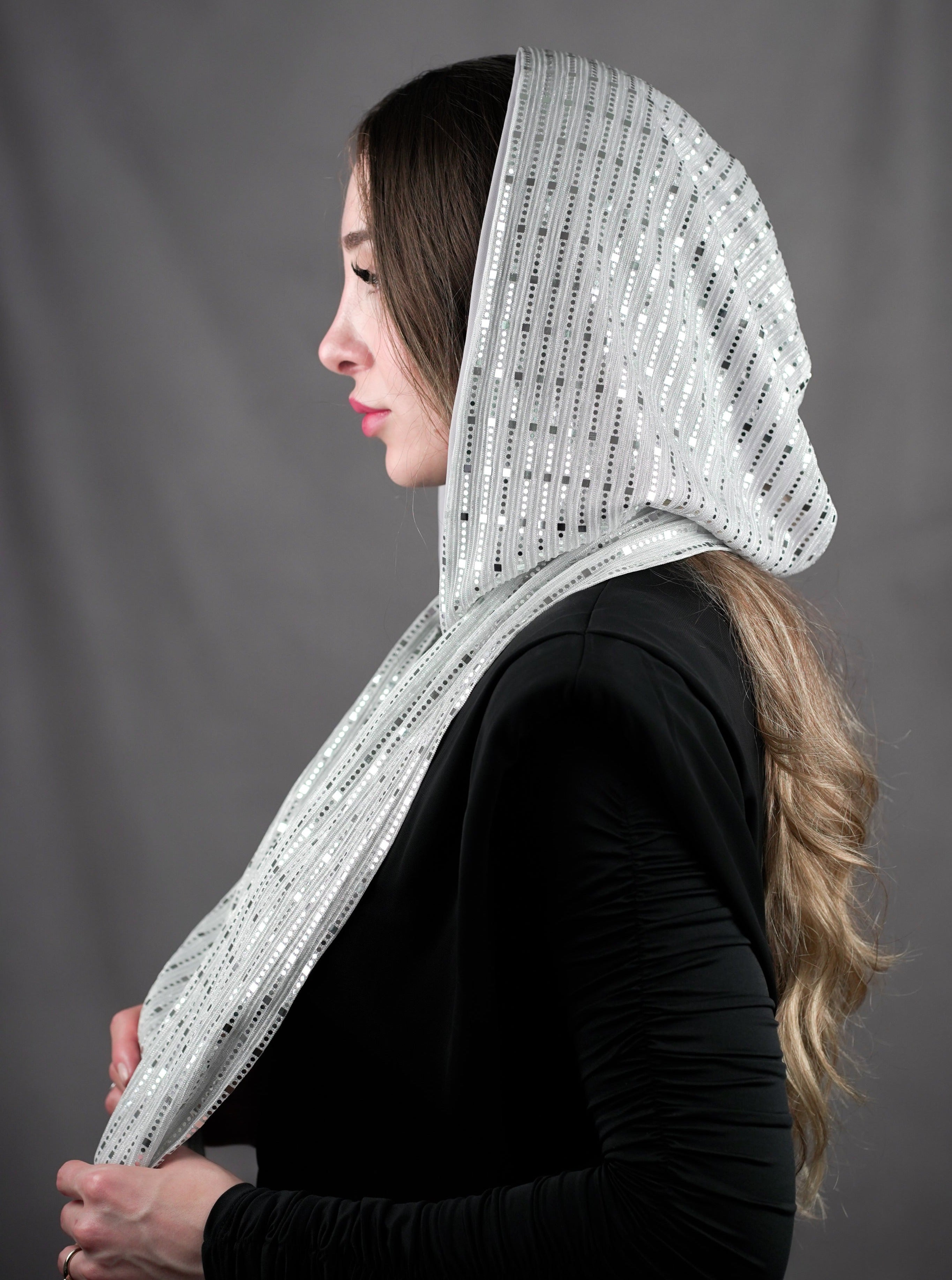 Sparkling Headscarf with long strings - silver – CHEVMON